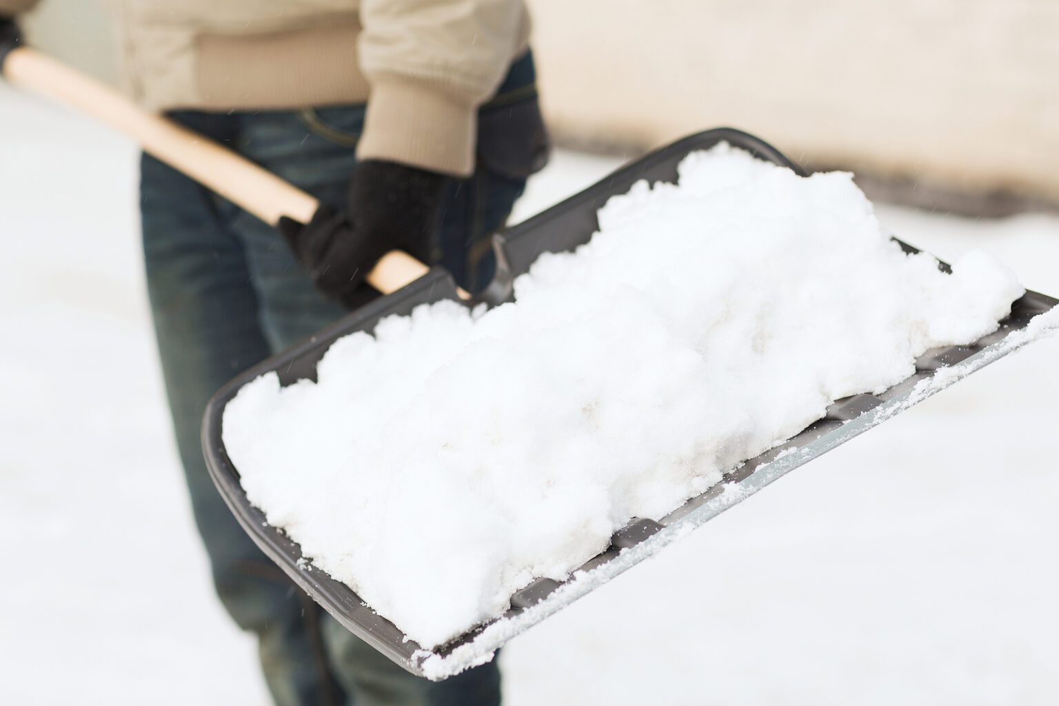 Shoveling Snow: A Sneaky Full-Body Workout | Merritt Clubs